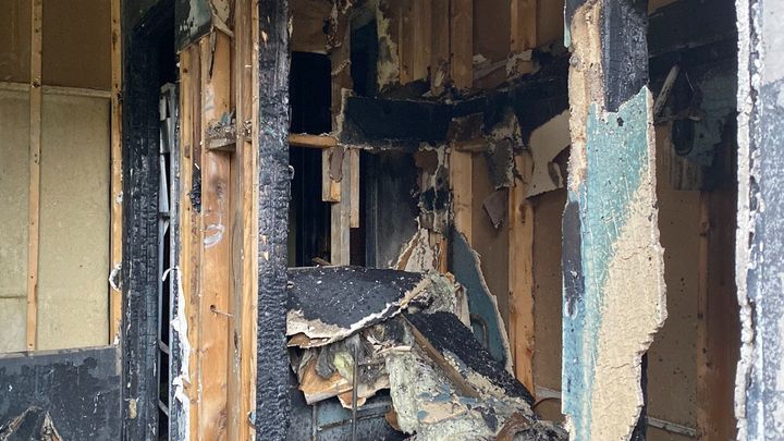 Recaudación de fondos de Luis Bernal: Helping my mom after her house ...