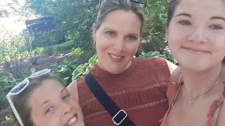 Fundraiser for Elizabeth Linden by Katie Devlin : Elizabeth (Buhrmann ...