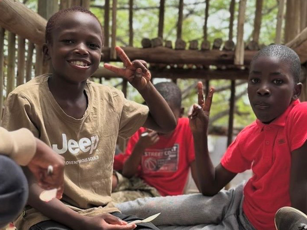 Fundraiser by Mia Constantinescu : Providing Hot Meals and Christmas ...