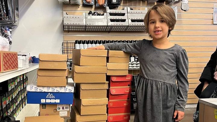 Fundraiser by Rachelle Willson : Addilynns homeless Christmas shoebox ...