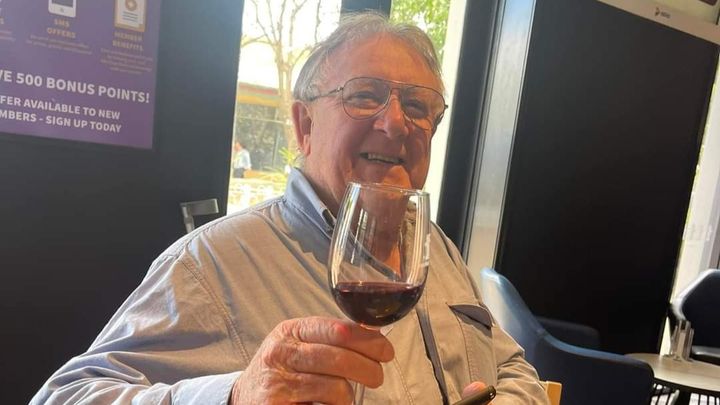 Fundraiser by Steve Coughlan : Donate in memory of Ross