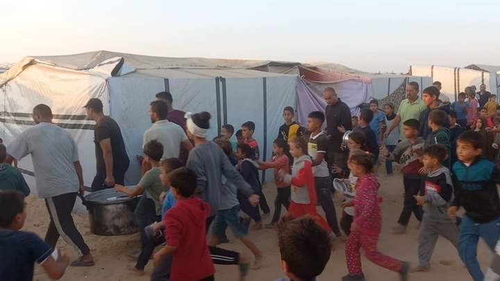 Fundraiser for Hallie Voss by Zain Adwan : Help displaced families ...