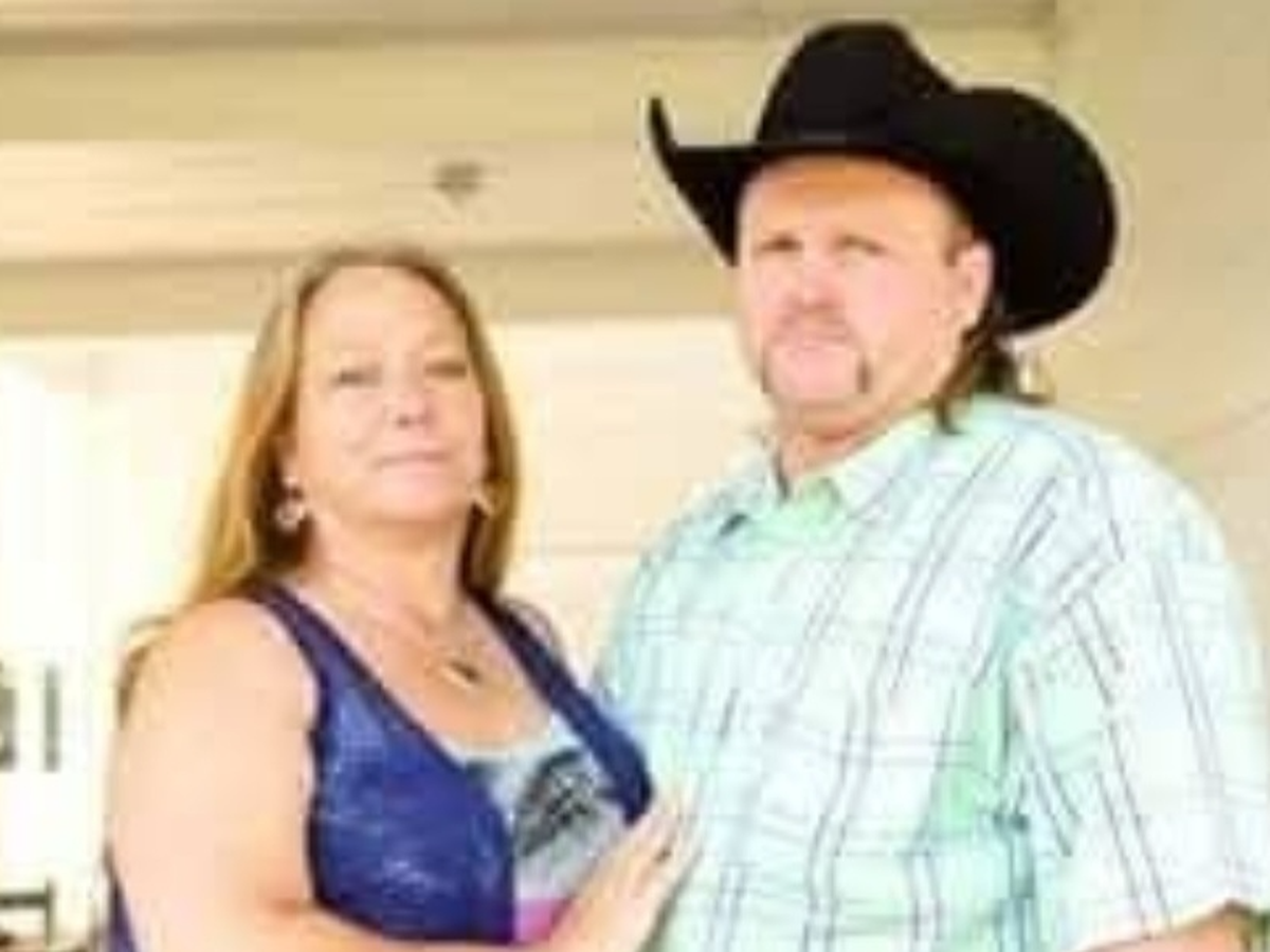 Fundraiser by Sabrina Hurd : Helping Betty and Glen Rebuild After the Fire