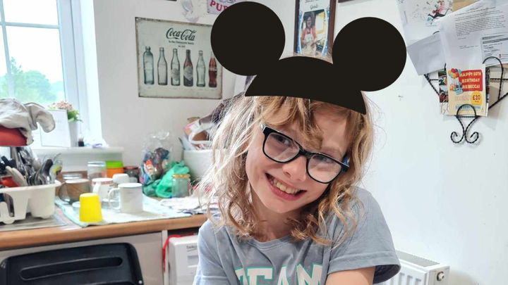 Fundraiser by Earl Robinson : Katrina's singing trip to Disneyland Paris