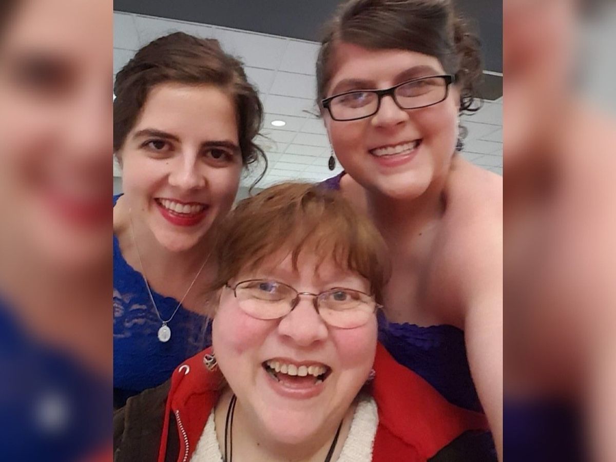 Megan Broderick's Instagram, Twitter & Facebook on IDCrawl