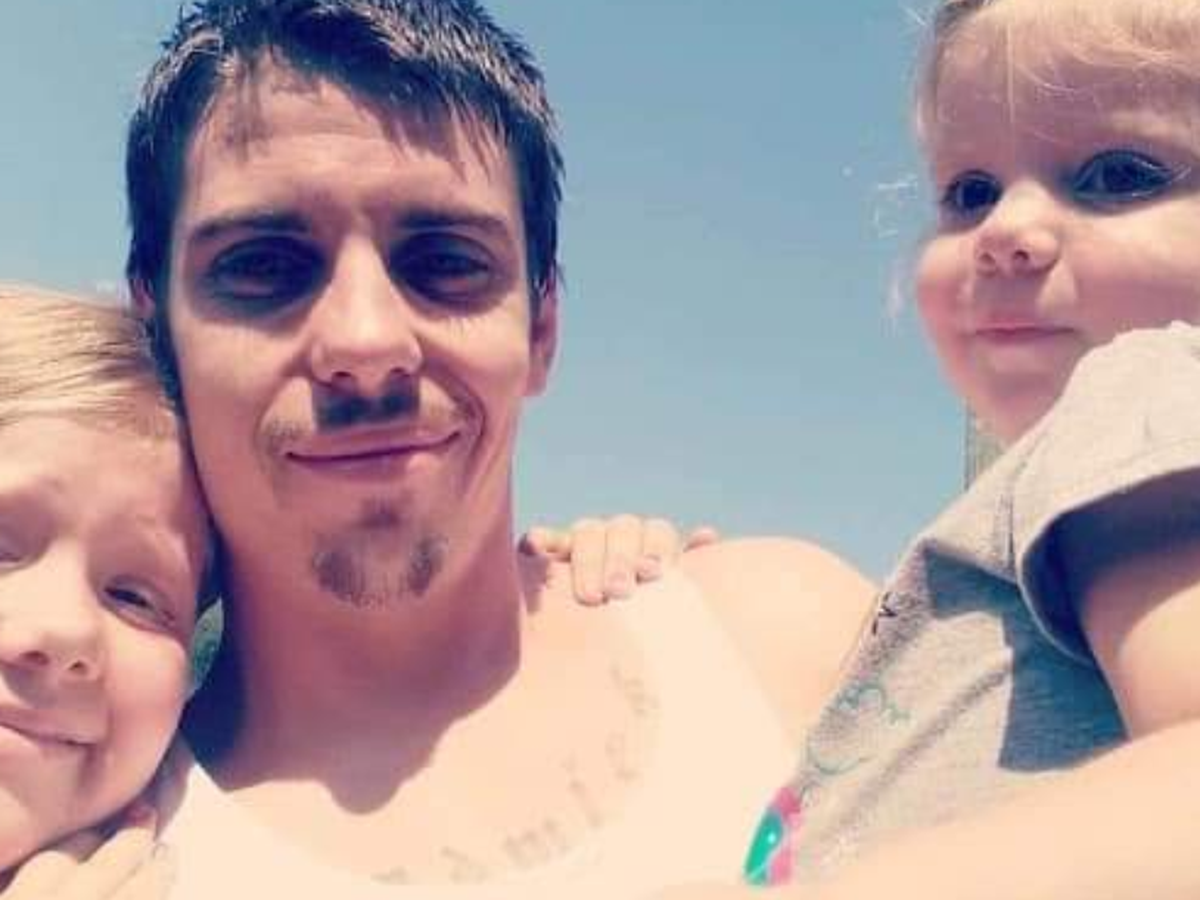 Fundraiser by Sarah Blake : Help Daniel Hardwick's Family in Grief