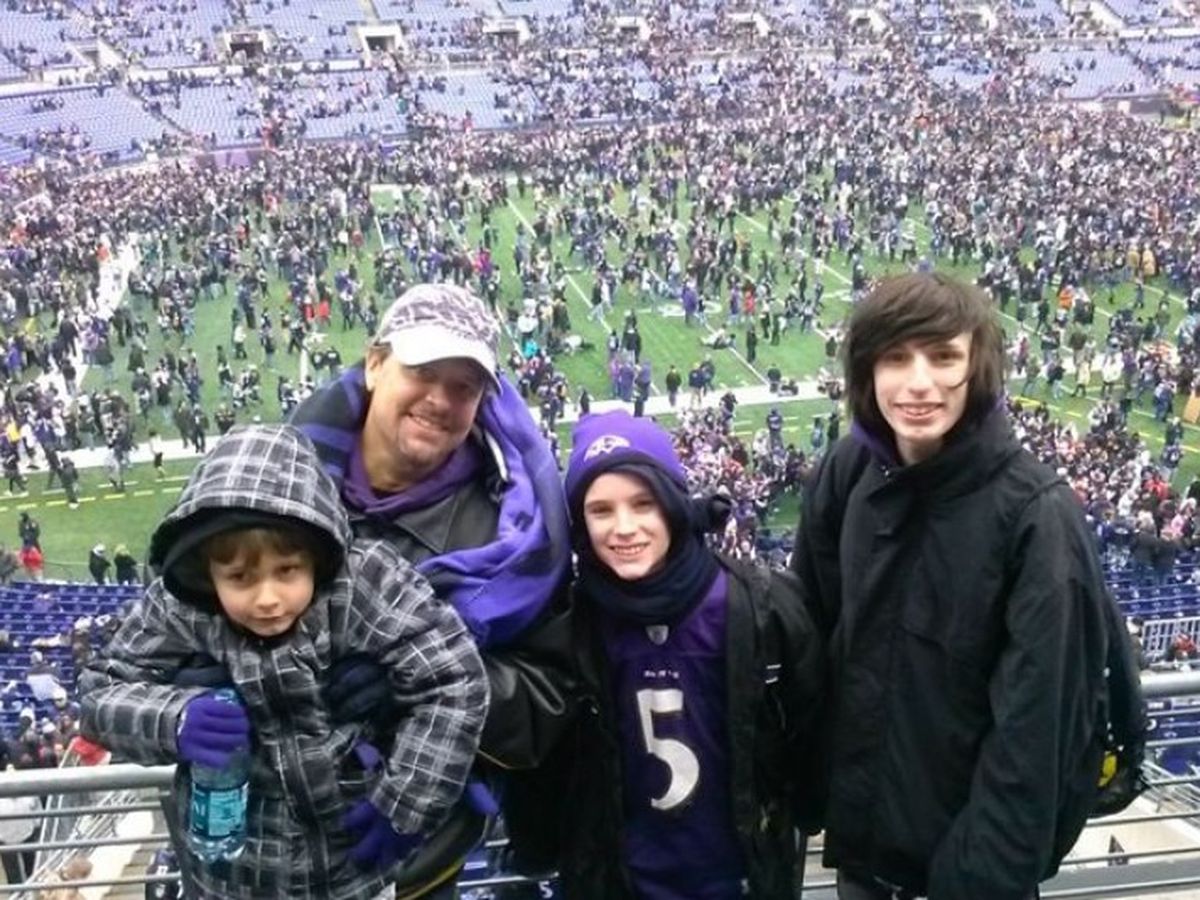 Fundraiser by Glenn McLaughlin : Family needs your help.