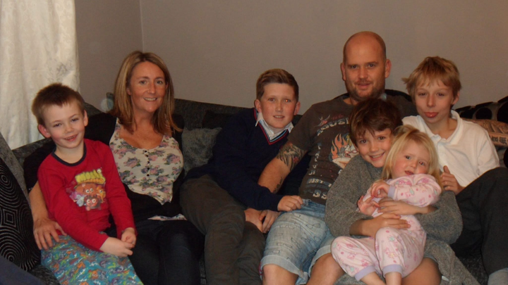 Fundraiser for Fiona Fewings by Kerri Mcgrath : Lee Fewings