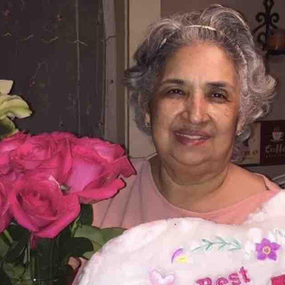 Minerva Becerra's Instagram, Twitter & Facebook on IDCrawl