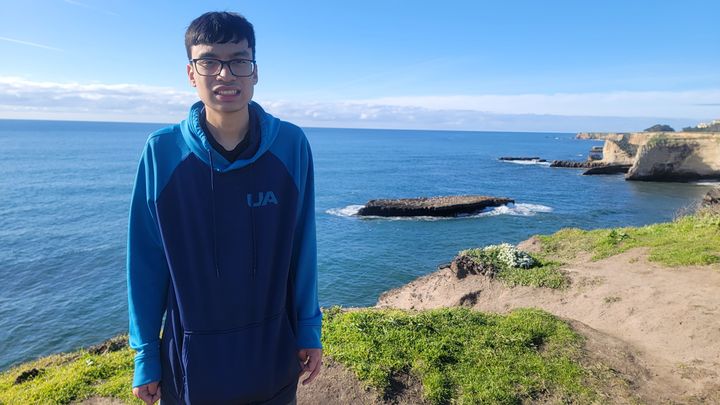 Fundraiser by Darren Gonzalez : Darren's Atlantis Pre-Med Summer Fellowship