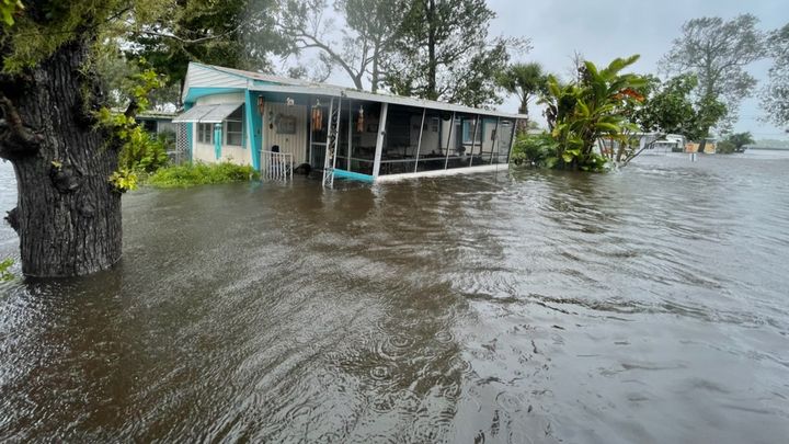 Fundraiser by Mike Fincher : Hurricane Ian mom lost it all.