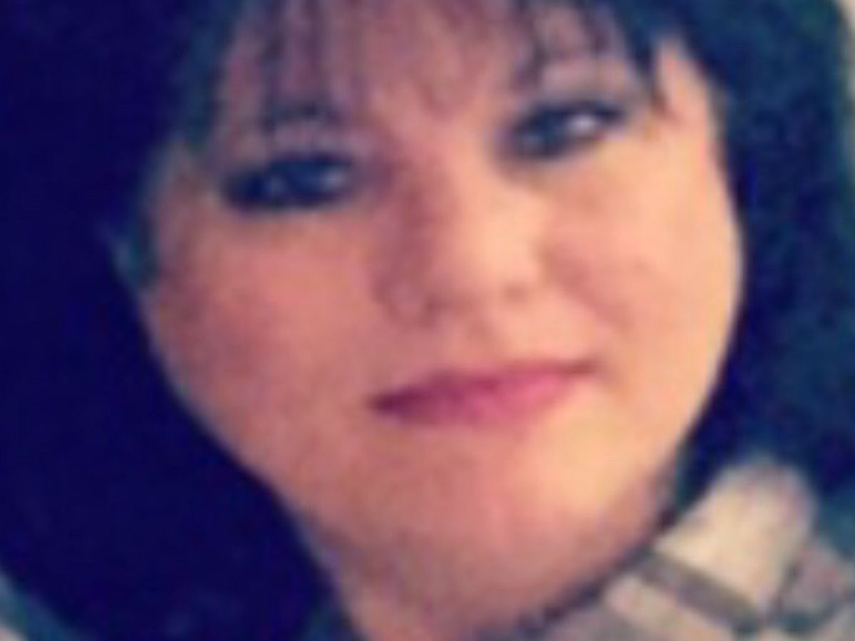 Elizabeth Peebles's Instagram, Twitter & Facebook on IDCrawl