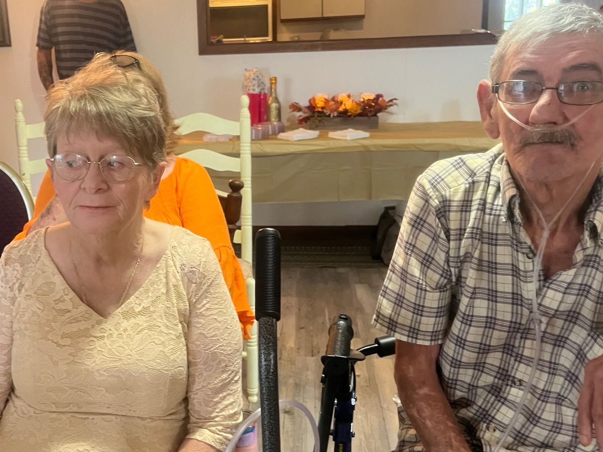 Fundraiser by Stephanie Yagle : Funeral Assistance for Wayne and Renee ...