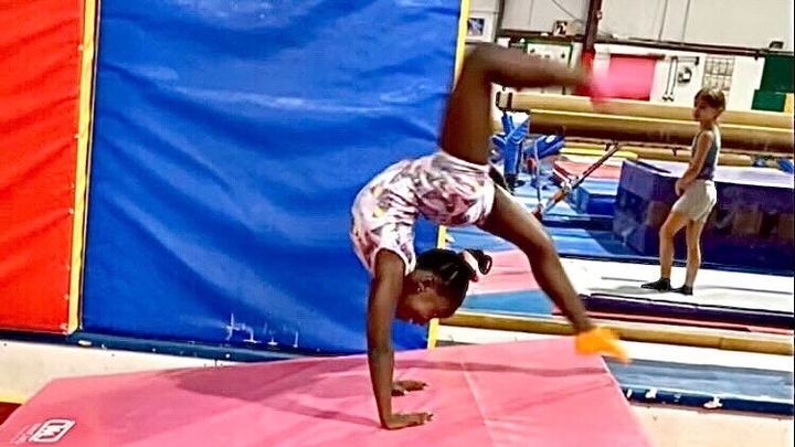 Fundraiser by Abena Noukafou : 7-years-old gymnastics prodigy
