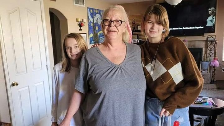 Fundraiser for Joanna Simpson by Kelly Bragg : Help Us Say Goodbye to Sandy