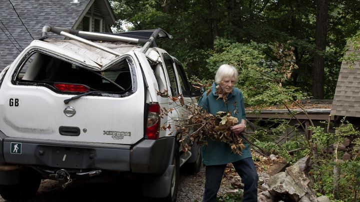 Fundraiser for Gayle Burns by Peggy Lefsky : Help Our Neighbor Gayle!
