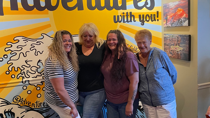 Fundraiser by Melanie Devasto : Give Pam a proper send off