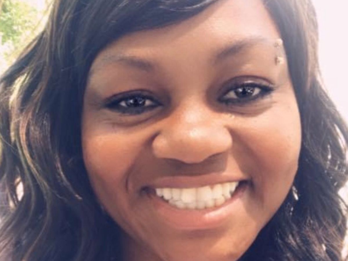 Connie Crow's Instagram, Twitter & Facebook on IDCrawl