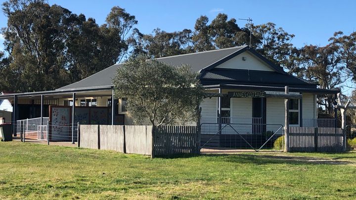 Fundraiser by Casey Callanan : Annie’s cottage help