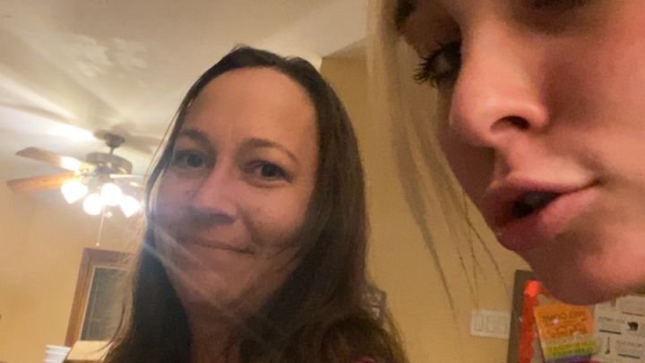 Fundraiser By Savana Hook My Mom Pay Her Bills And Lawyer Fees