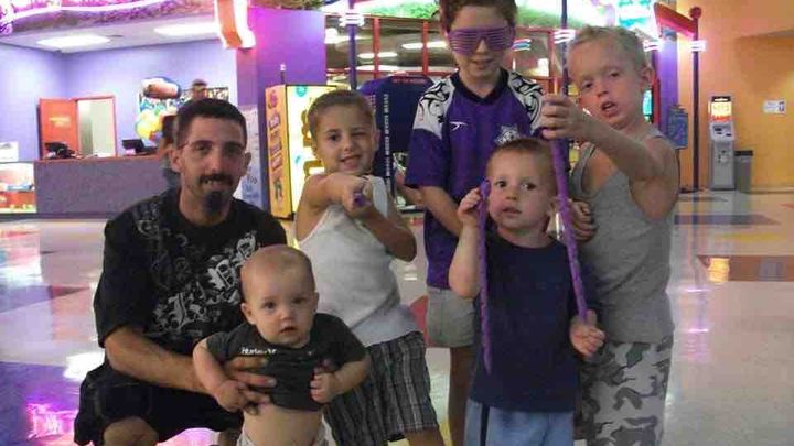 Fundraiser by Shane Michael Bailey : Memorial and Family of Kenneth Nuñes