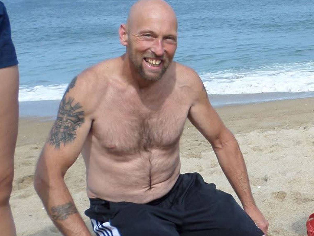 Fundraiser for courtnie davis by tayla santos : Paul Leakeas