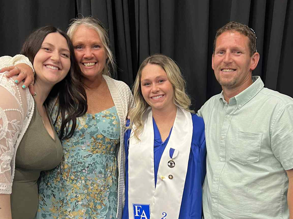 Fundraiser by Karriann Harford : Help the Farrar Family Through Tragic Loss