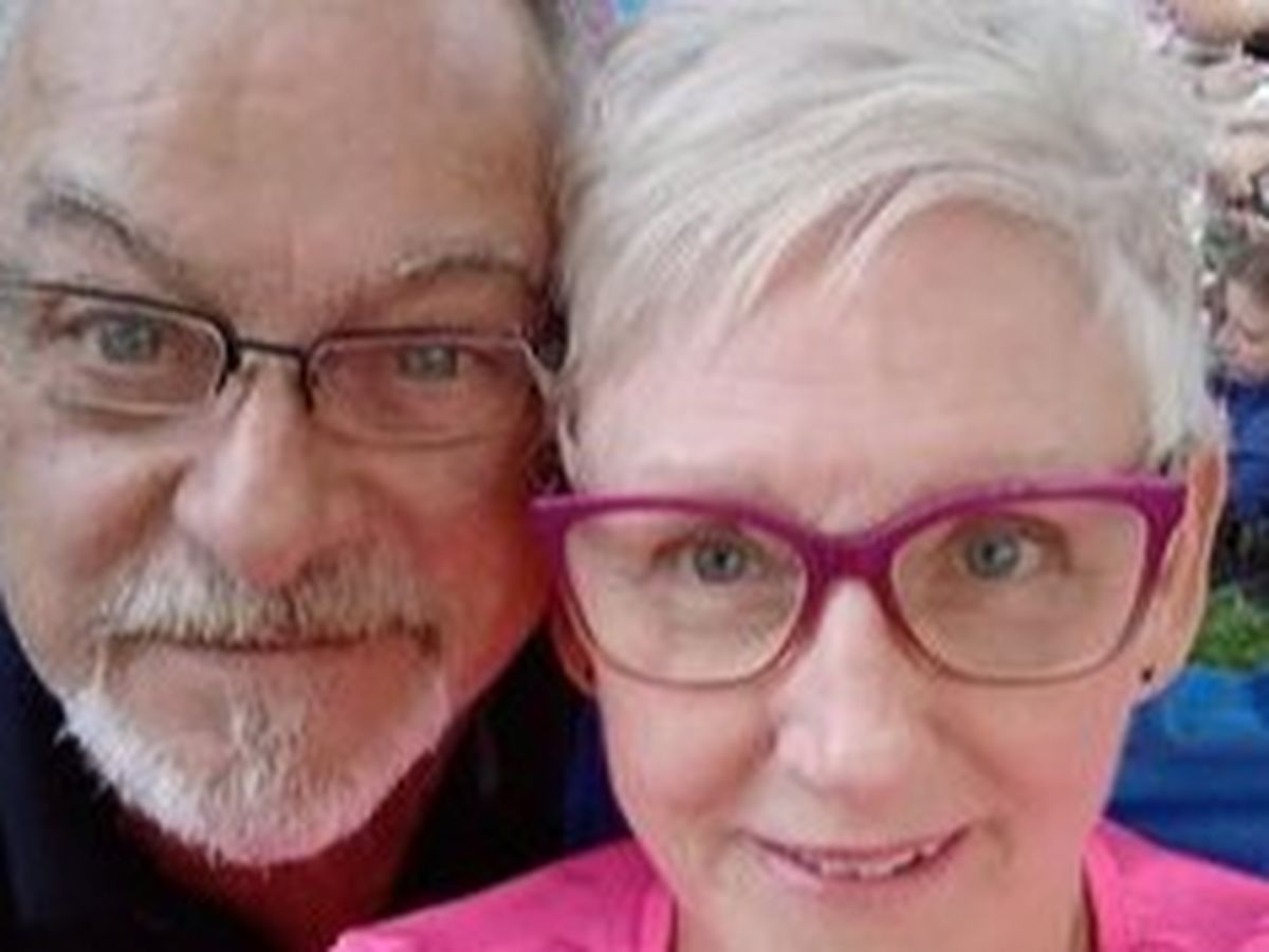 Fundraiser for Ni Knight by David Hopcroft : Nigel and Carol Alderson