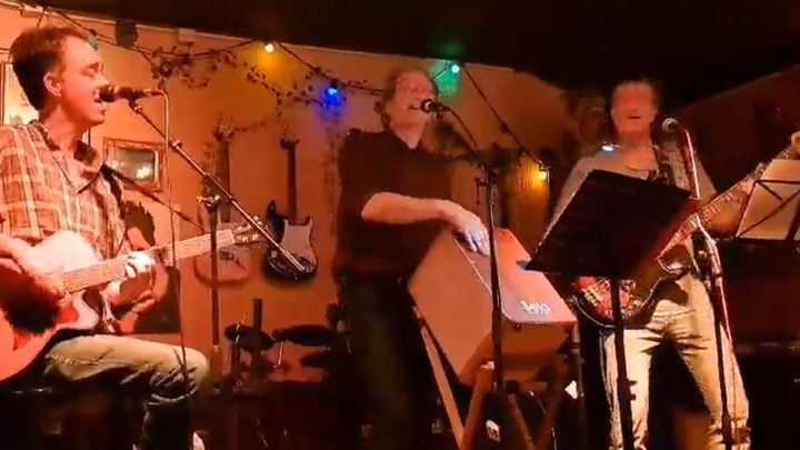 Fundraiser by Edwin Bouman : Eigen liedjes in de studio opnemen