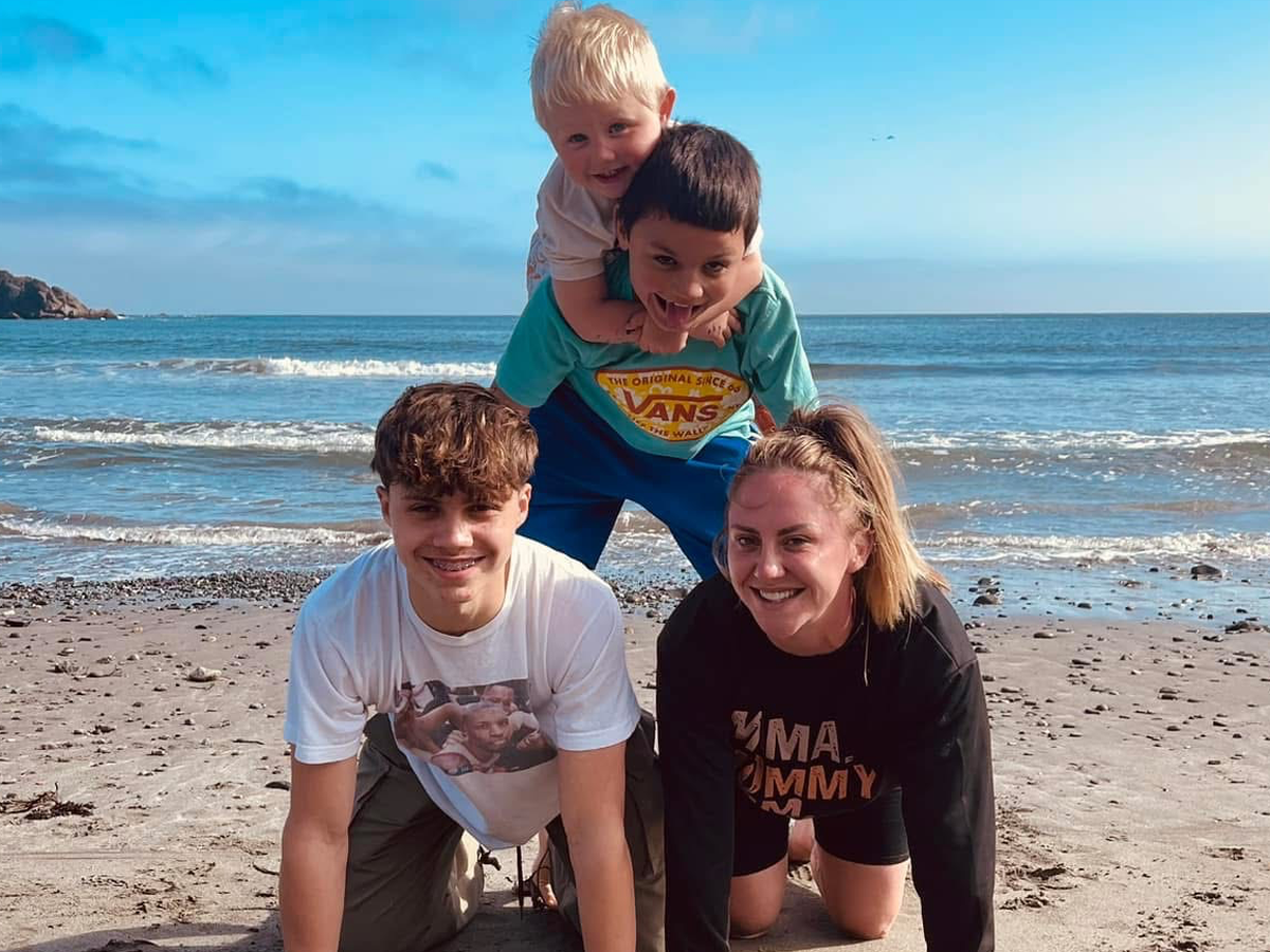 Fundraiser for Desiree Holbrook by Ericka Morgan : Support Desiree's ...