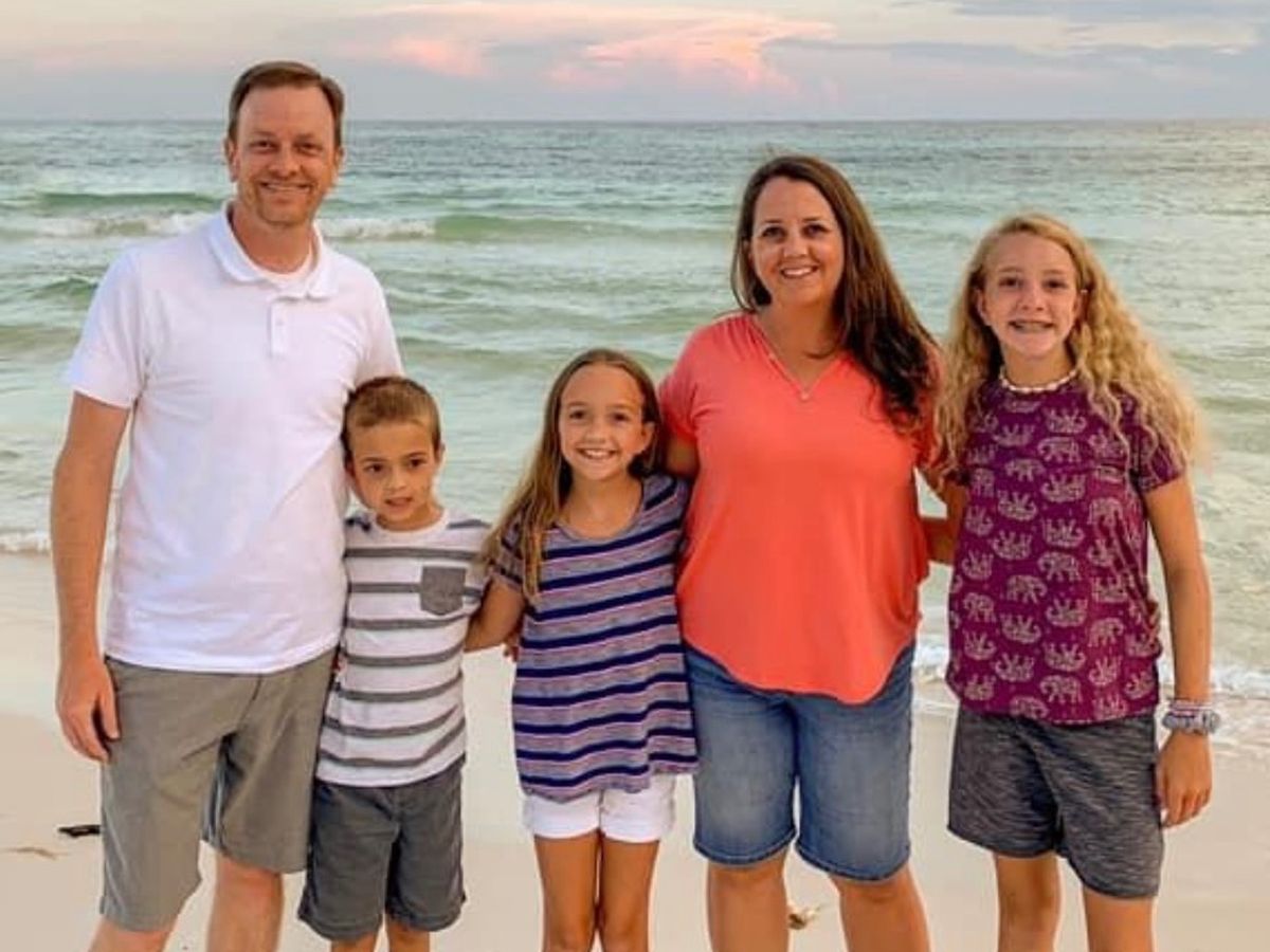 Fundraiser for Laura Smith by Tim Gooch : Support the Smith Family in ...