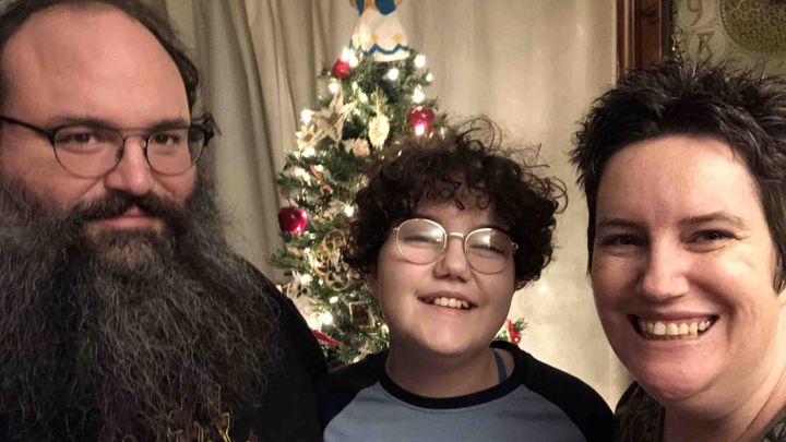 Fundraiser for Lisa Putnam by Steven Putnam : Help the Putnams Stay Afloat