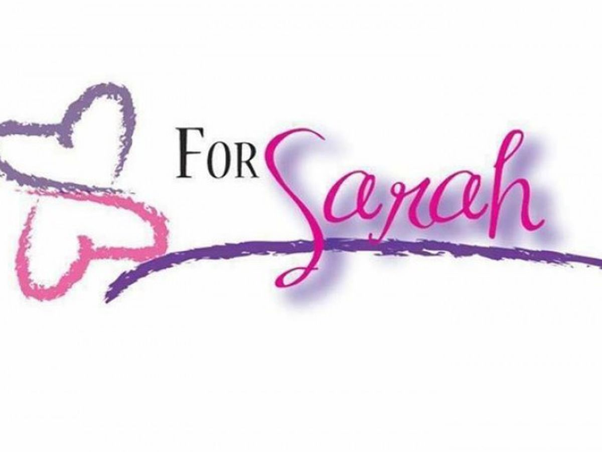 Sarah Name Wallpaper In Glitter