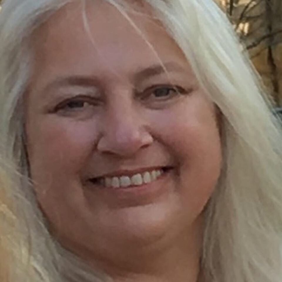 Dawn Coogan's Instagram, Twitter & Facebook on IDCrawl