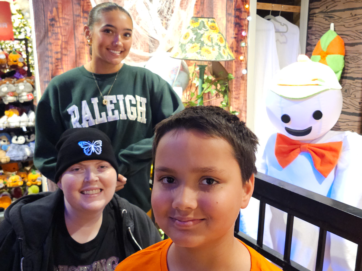 Fundraiser by Kelly Bonner : Help Sabrina's Family During Hospice Care