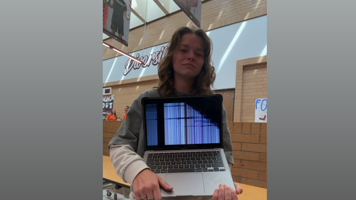 Fundraiser by Hailey Reyes : Broken laptop, help Janey Mitchell