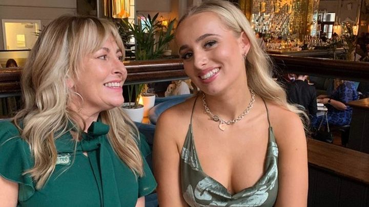 Fundraiser by Evie Parsons : For our mums birthday x