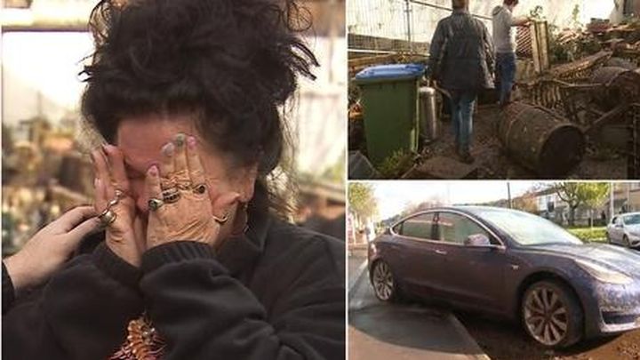 Fundraiser for Gaynor LLoyd by Deborah Bretherton : Vintage 7's Flood ...