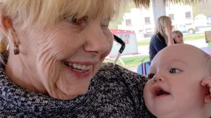 Fundraiser by Andrea Perine : Funeral expenses for Angela McElfresh