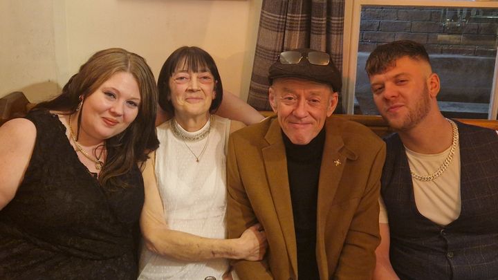 Fundraiser by Francesca Powdrill : Our dad Brian Powdrill