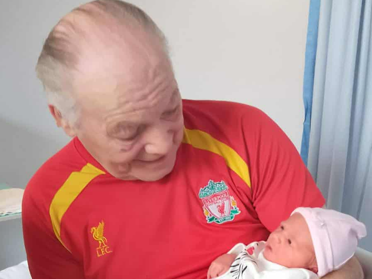 Fundraiser by hannah porter : (karaoke) gordon hopkins - Elvis