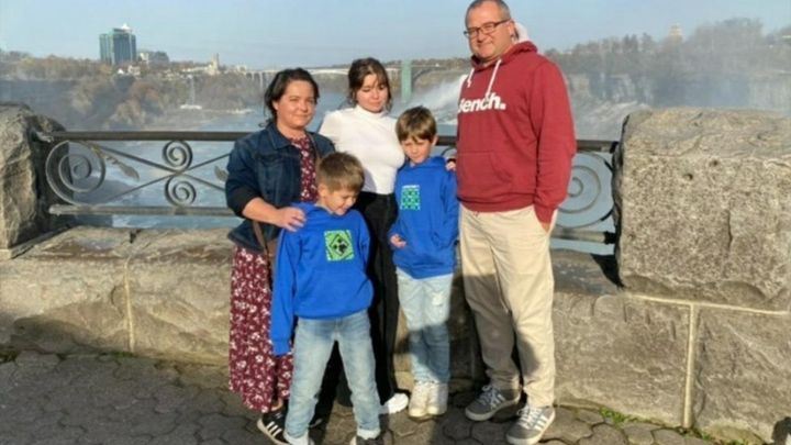 Fundraiser by George Bilek : Support Livia for her Cancer Treatment