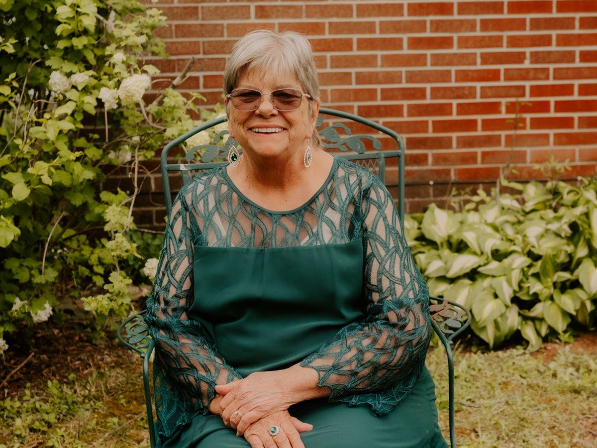 Fundraiser by Janine Stiles : Easing Karen's Final Burden