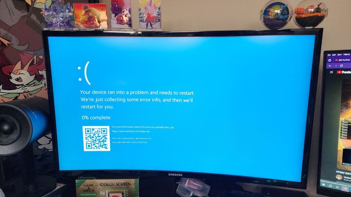 Fundraiser by Isac Phillips : Help Bianca Replace Her Essential Computer