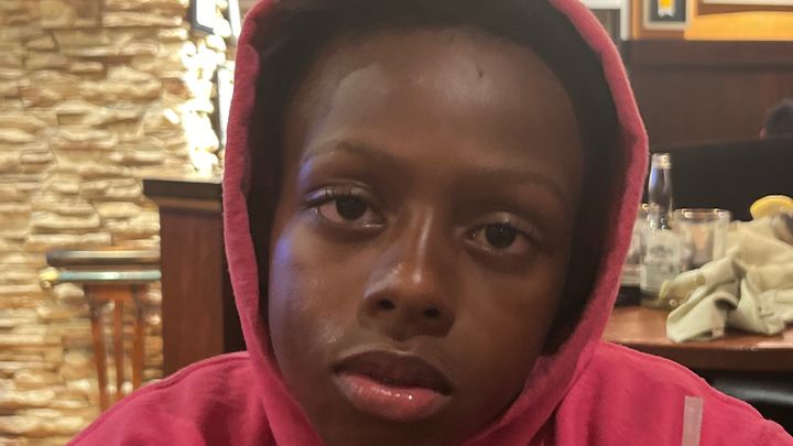 Fundraiser by Q Sugarman : Kid needs new phone to talk with his parents