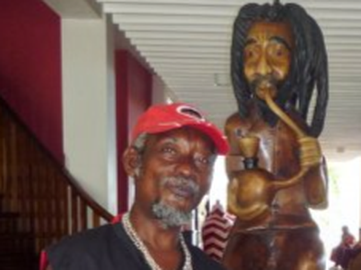 Fundraiser by Elizabeth Cockburn : Uncle Clinton - Hurricane Melissa ...