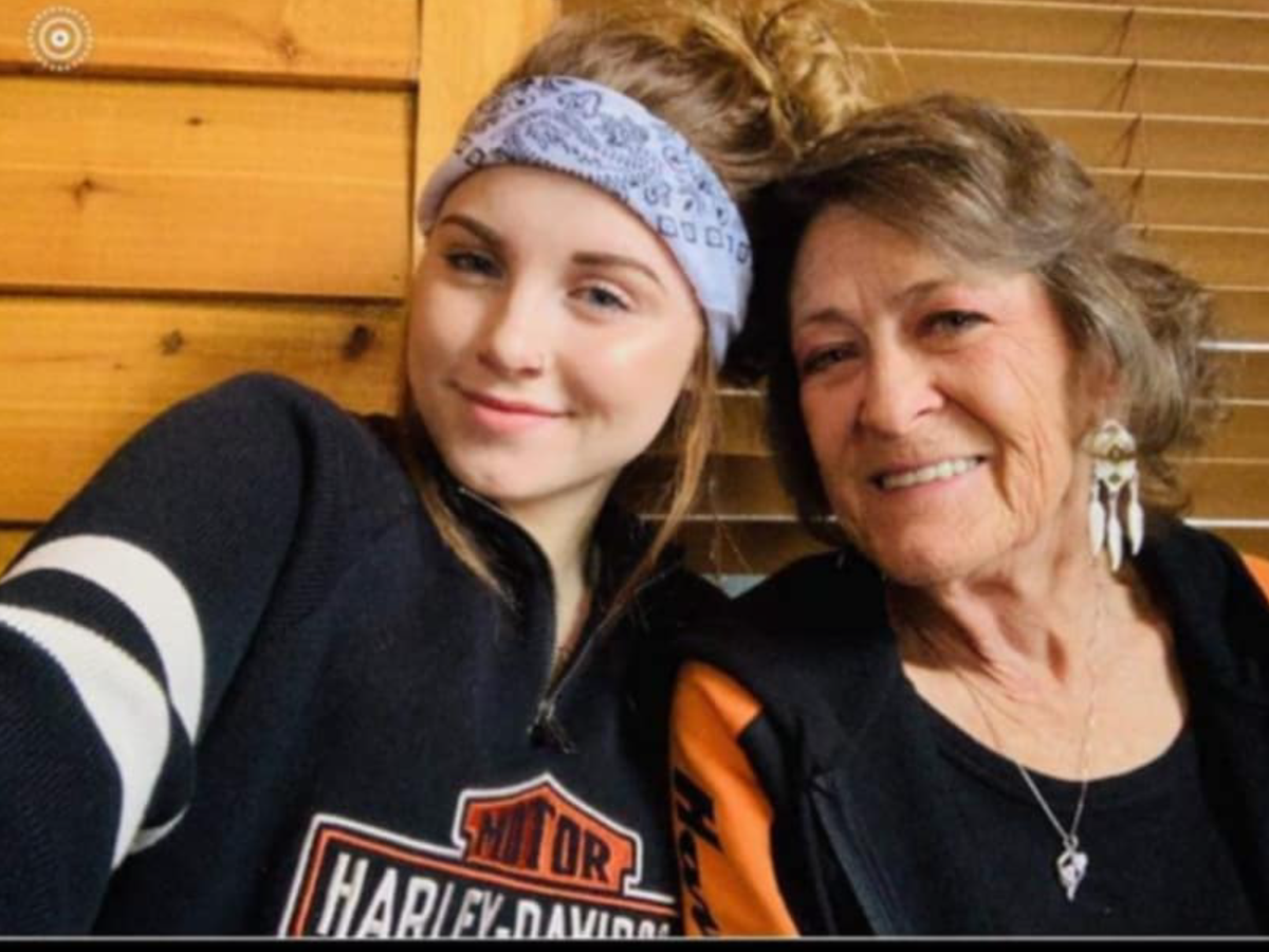 Fundraiser by Charles Heering : Daris horn as she fights and recovers