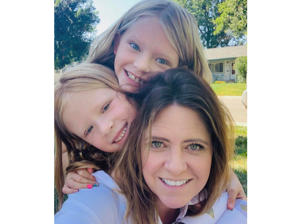 Amanda Stowell's Instagram, Twitter & Facebook on IDCrawl