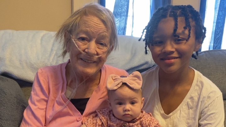 Fundraiser by Maddelyn Lockyer : Help lay our mother to rest