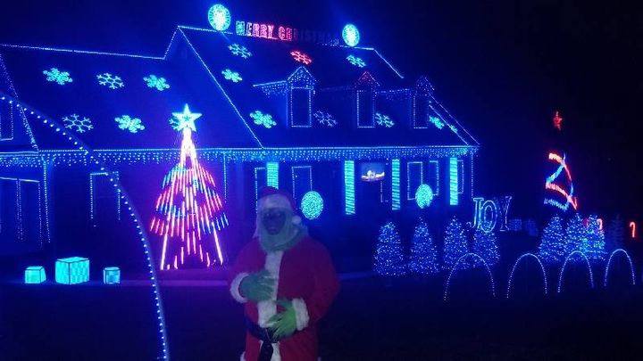 Fundraiser by Charlie Capps : Capps Family Christmas Lights Lightning ...